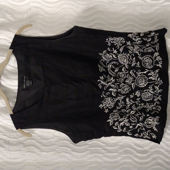 Anne Carson | Tops | Anne Carson Sz M Sleeveless Embroidered Sleeveless ...
